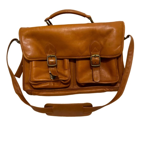 Wilsons Leather | Bags | Vintage Wilsons Leather Adventure Bound ...